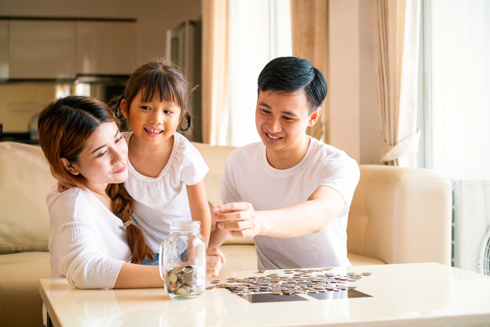 Stop Rantai Sandwich Generation Mulai dari Pola Asuh Anak